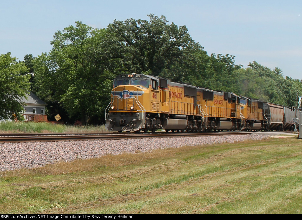 UP 4161 & others (1)